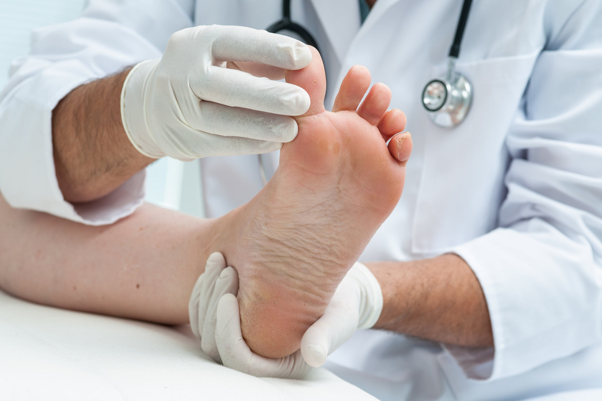 5 Signs You Should Visit An Orthopedic Foot Specialist - The ...